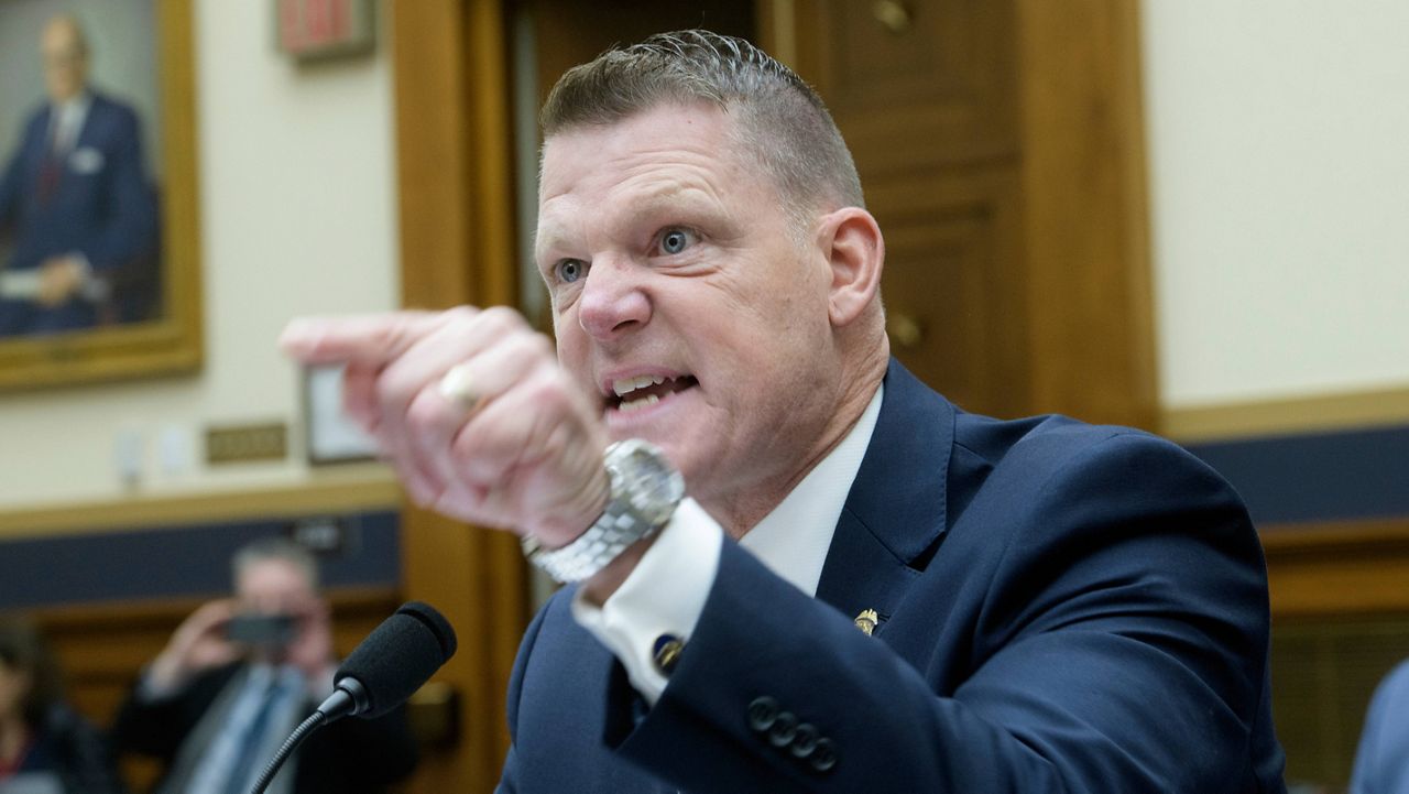 Members of Congress press Secret Service head on lapses