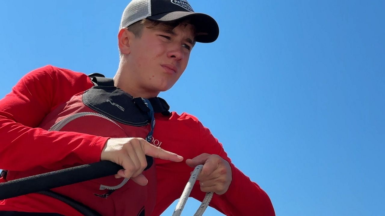 Twins offer sailboat lessons in Fox Valley