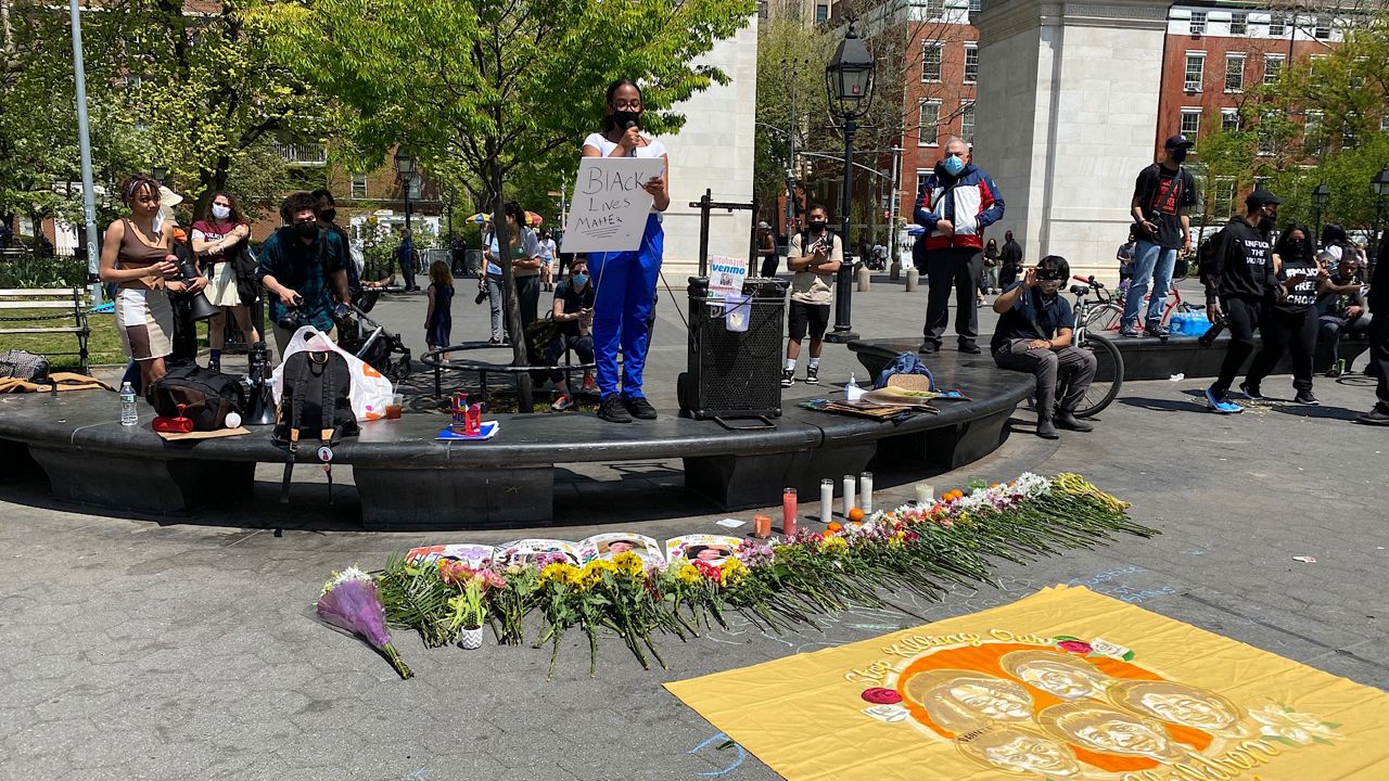 Student activists police killings of youth