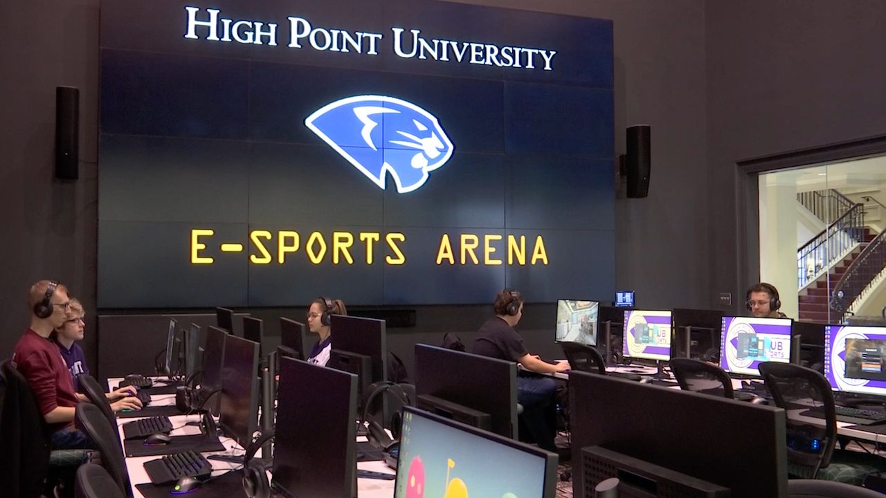 ESports Grow in Popularity on College Campuses