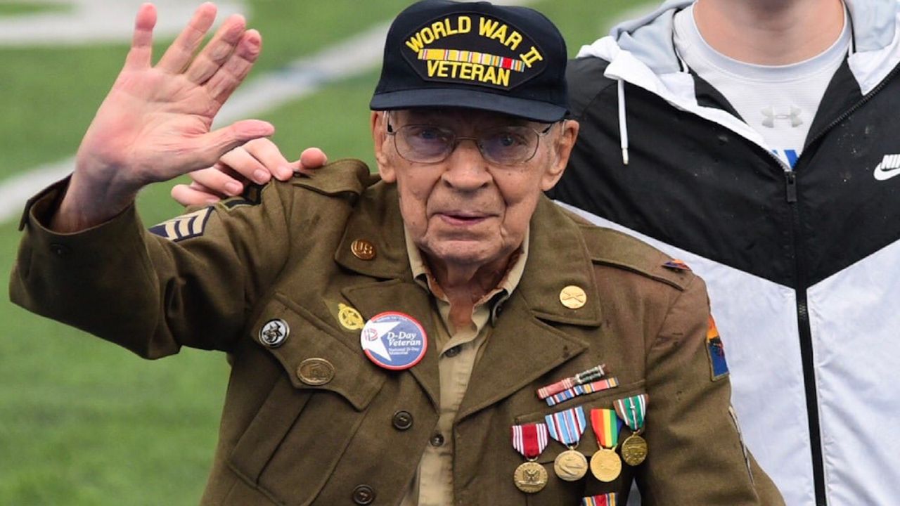 97-Year-Old World War II Veteran Walks Laps for Charity