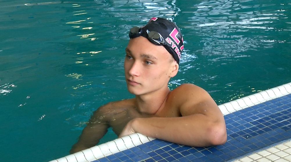 Lakeland's Gaudet blazes a trail in the pool