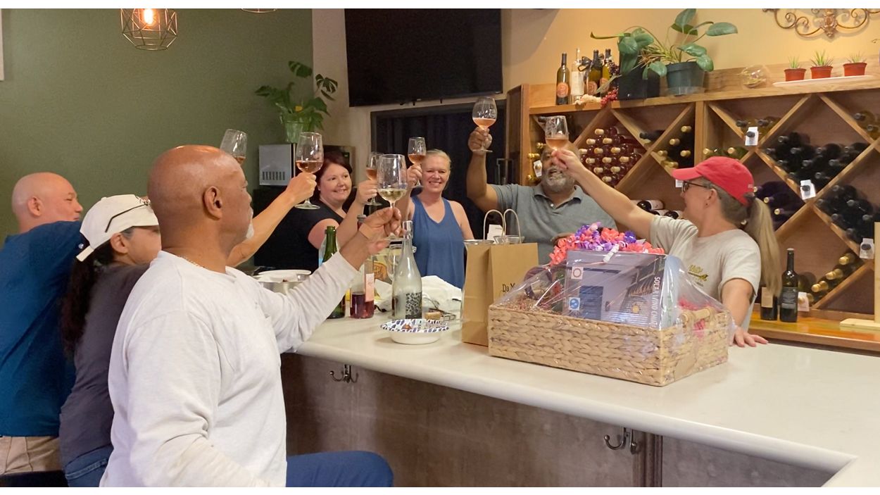 Winemaker overcomes labor shortage with help from friends