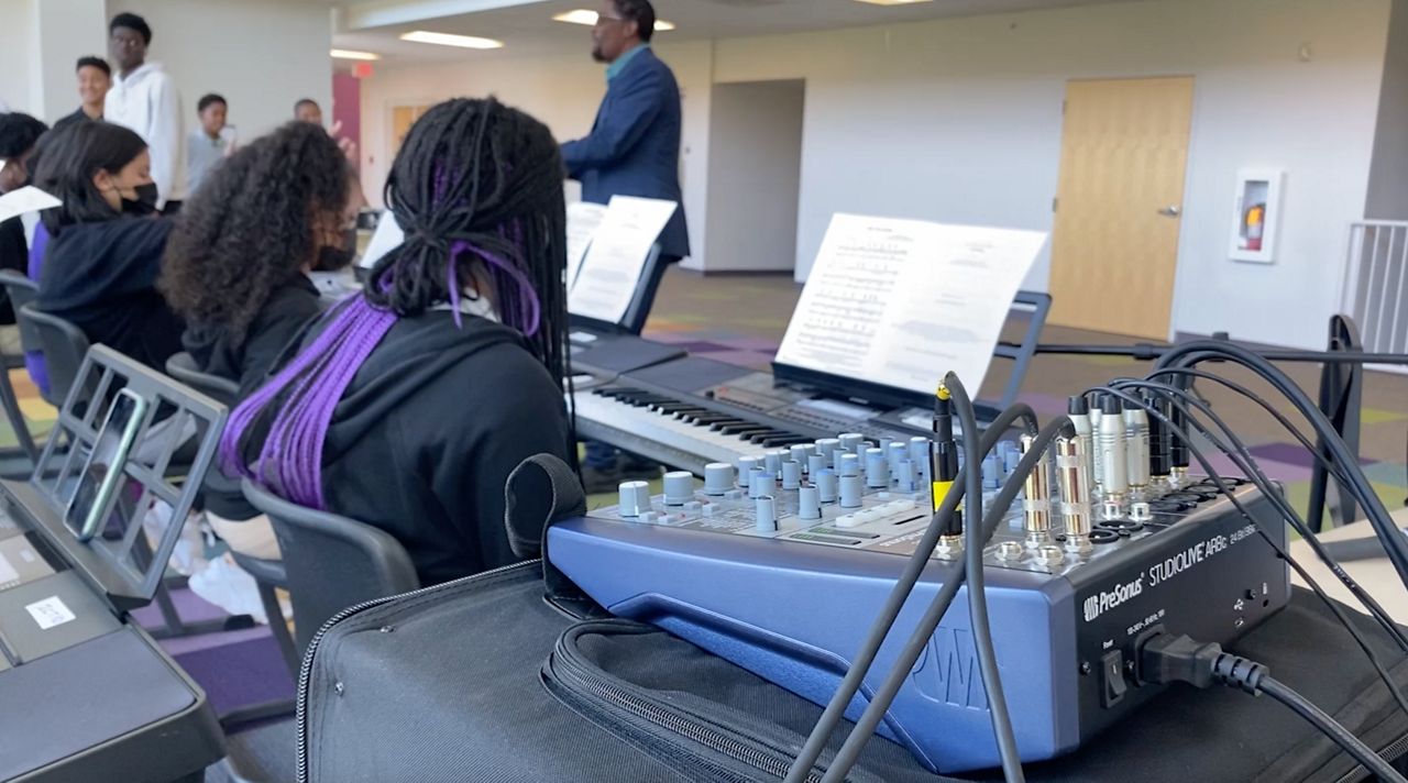 Teacher uses digital music to inspire minds