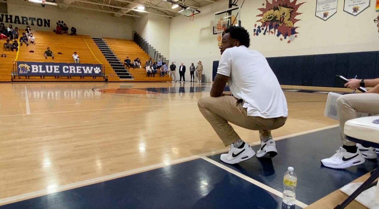 Shawn Vanzant returns to the Wharton High basketball court