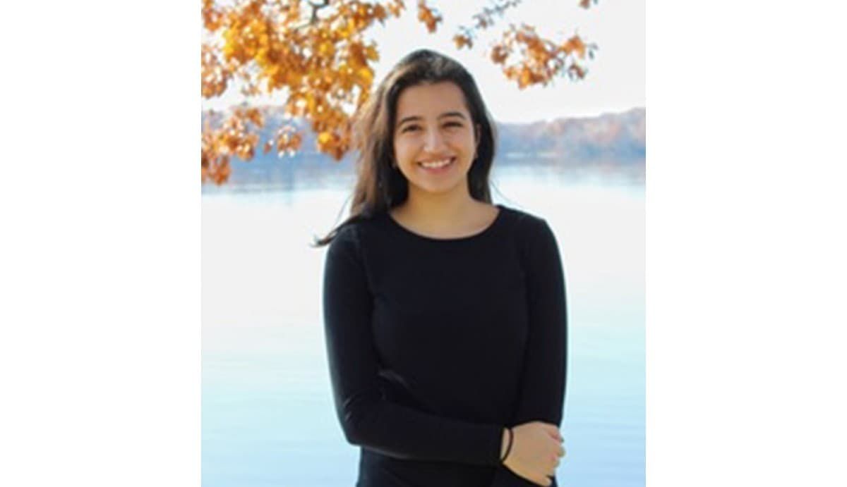 Sharada Vishwanath honored by Alzheimer's Foundation