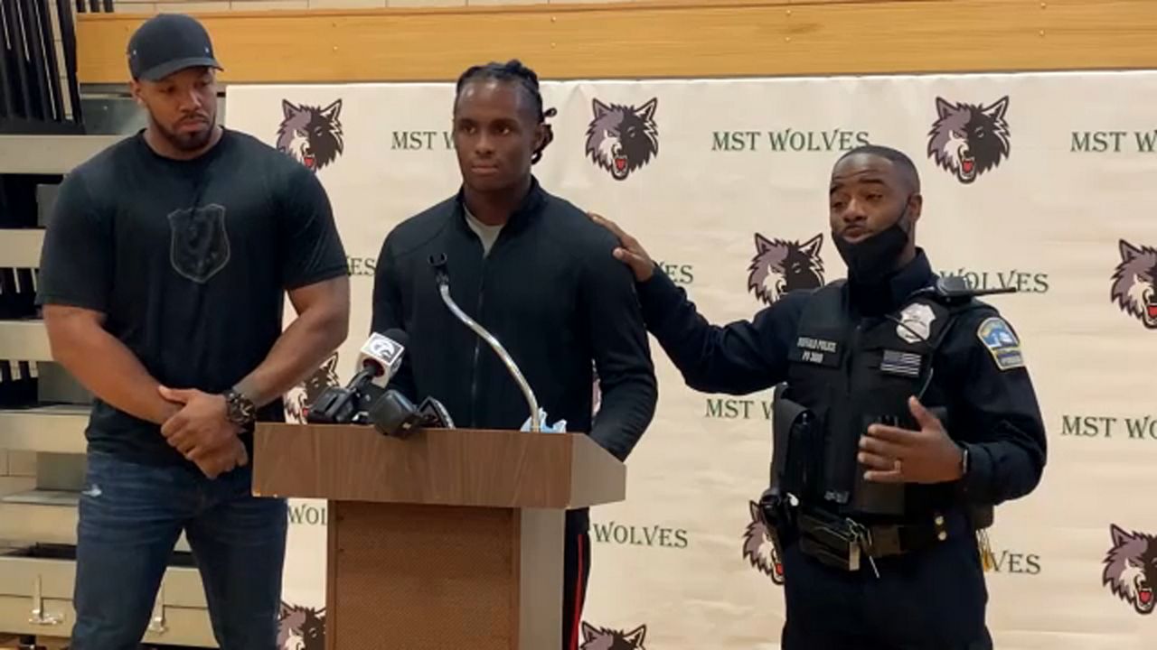 Buffalo Singing Cops to Be Honored at People's Choice Awards