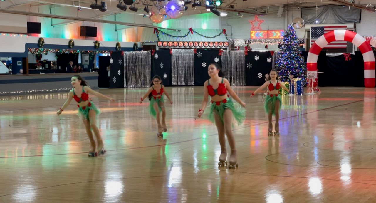 Holiday on wheels Christmas show is Back in Lorain