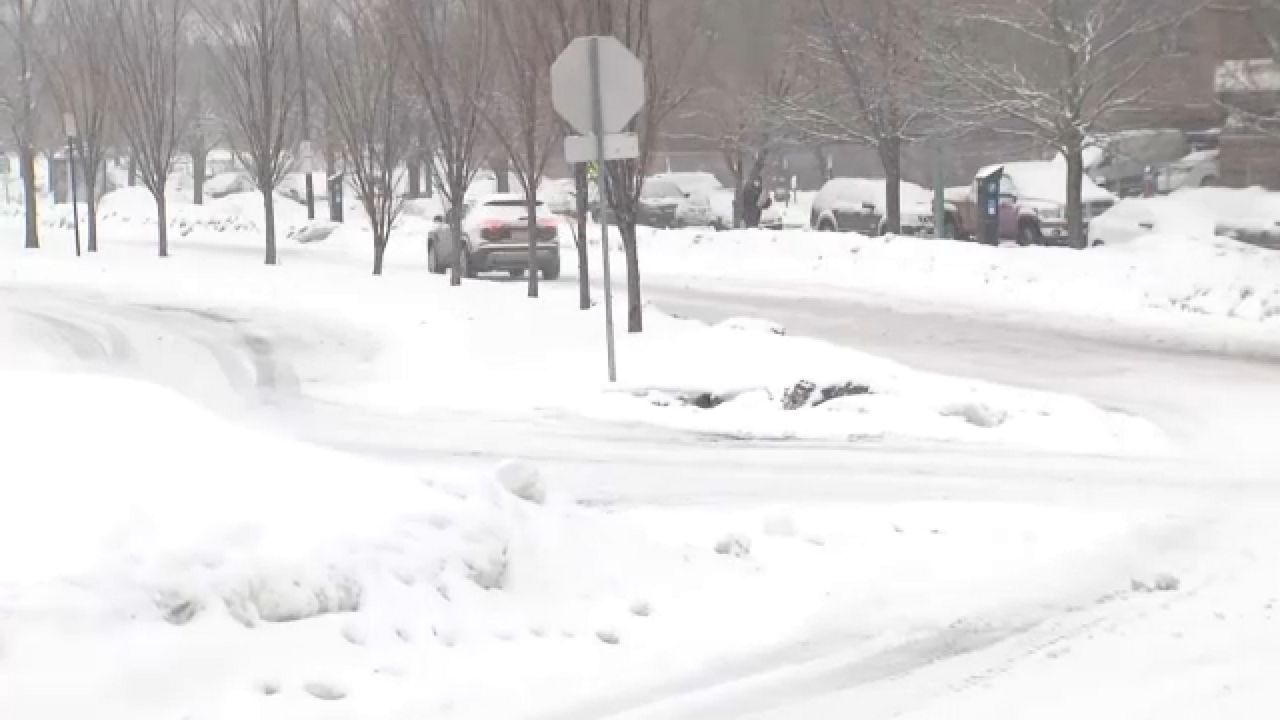 Winter storm brings heavy snow for the commute