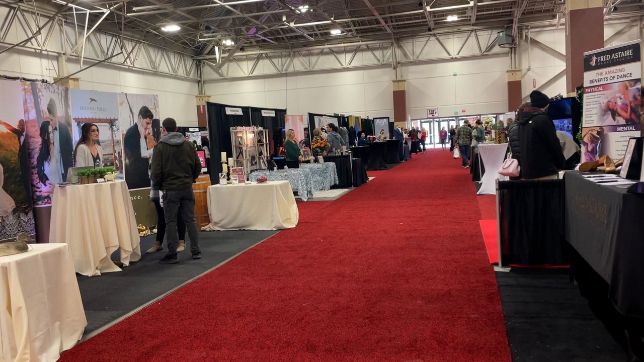 Couples attend wedding expo at Wisconsin State Fairgrounds
