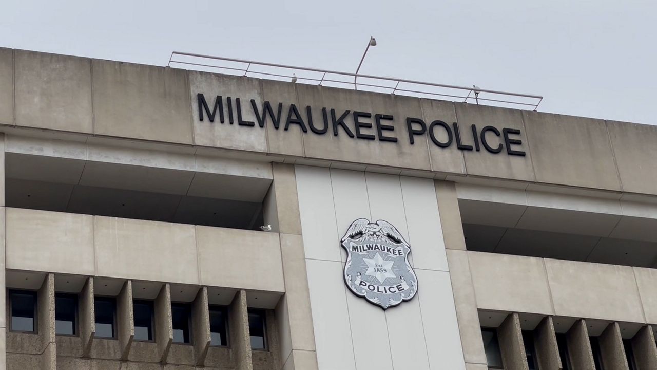 Milwaukee Police aims to add more women to department