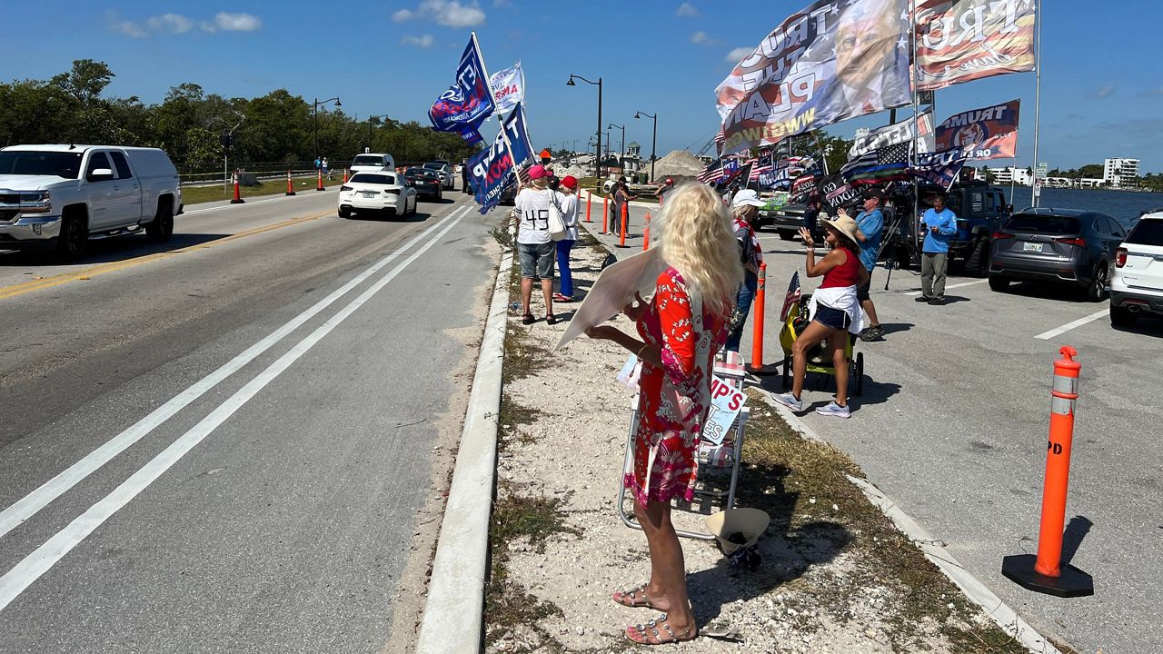 Trump rallies supporters over potential indictment