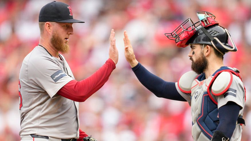 Red Sox take series from Reds with 7-4 victory