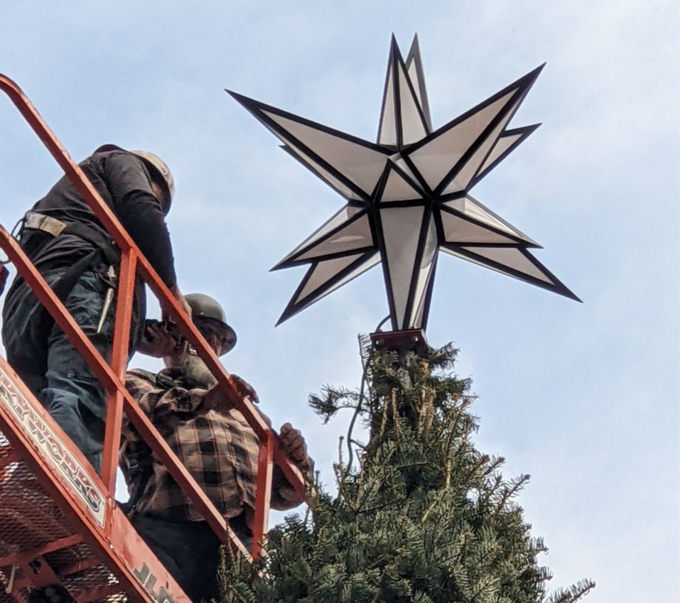 Cincinnati to 'Light Up the Square' on Friday