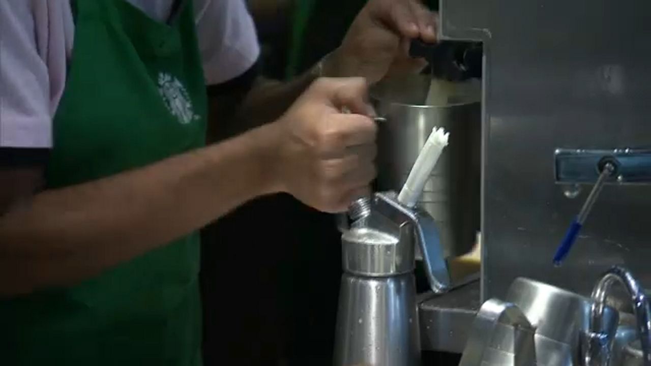 Starbucks Will Unveil Ordering App