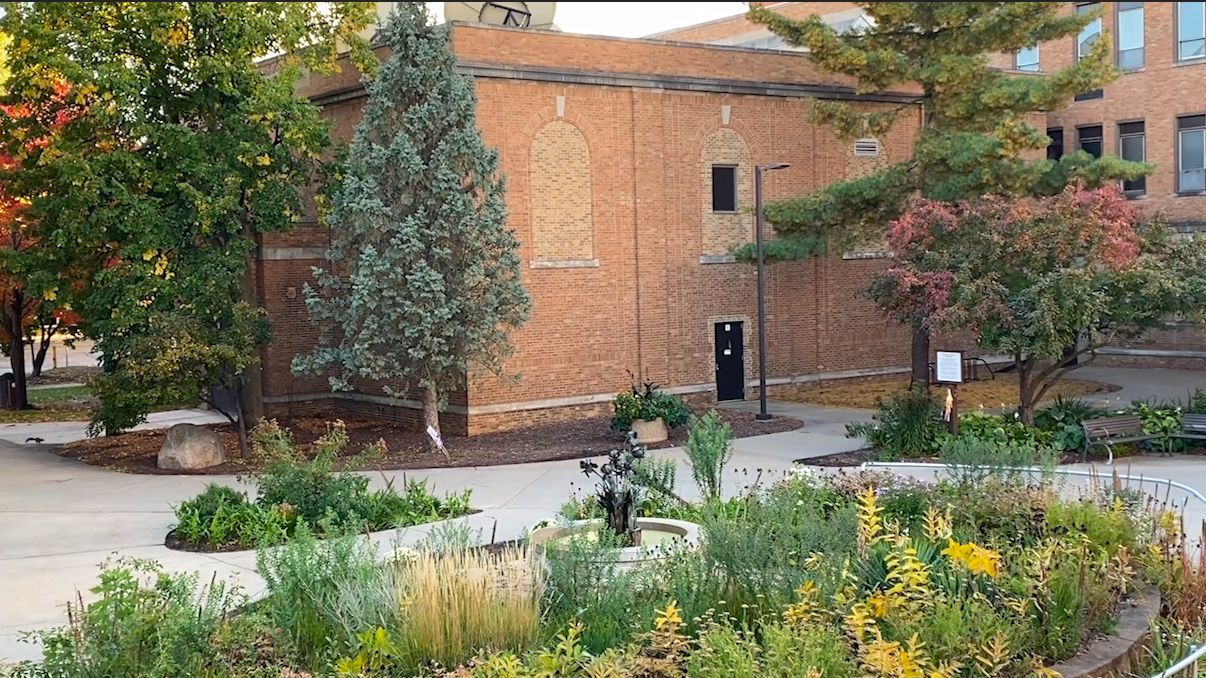 Artist keeps history alive with mural at UW-Stevens Point