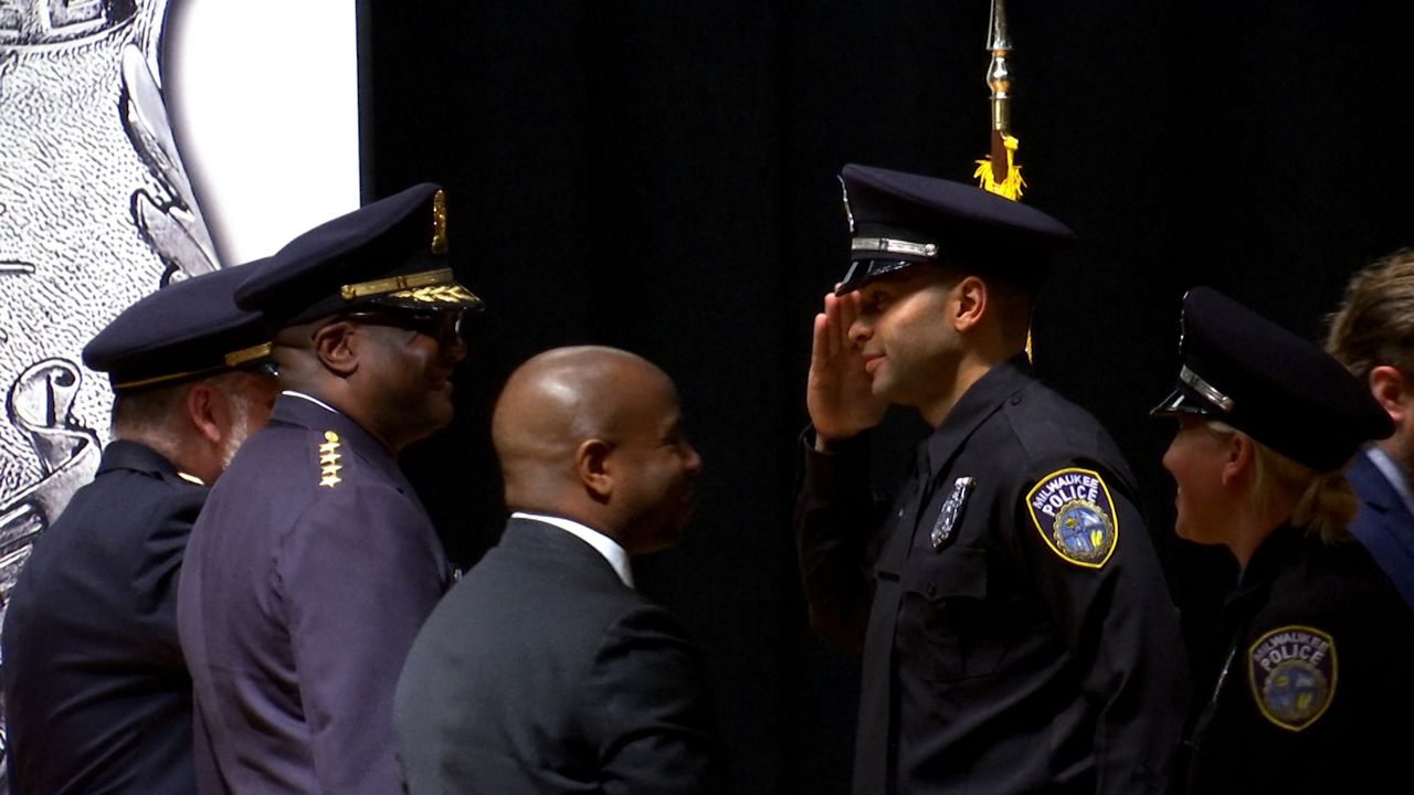 Milwaukee Police ceremony honors officer dedication