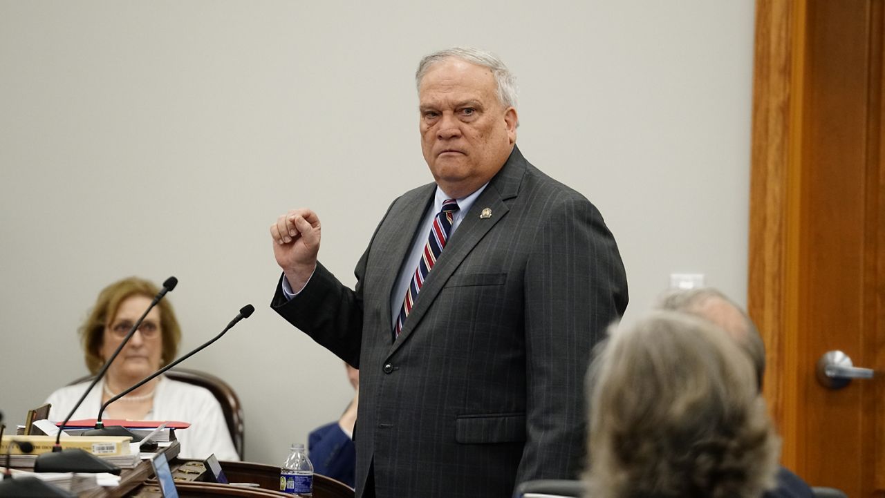 Kentucky House, Senate censure state Supreme Court justice