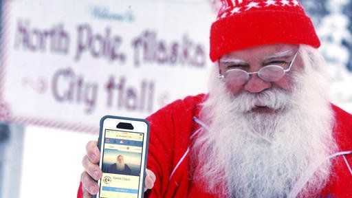 Santa Claus Back on Facebook After Proving Identity