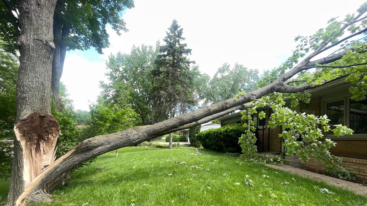 Storm cleanup continues in Wisconsin
