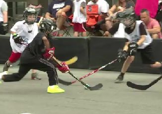 Street Crunch Hosts First Game on Montgomery Street