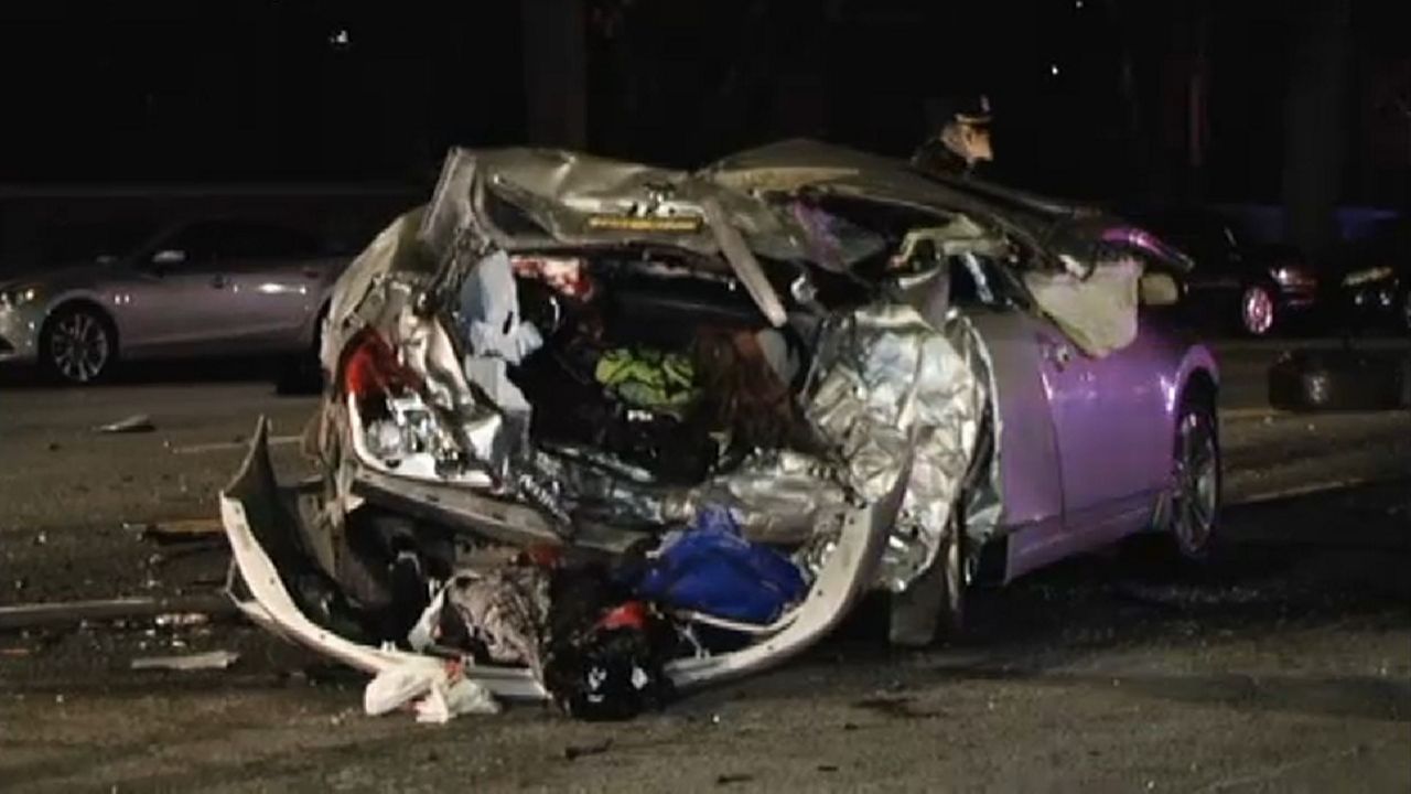 Man killed in multi-car crash in the Bronx, police say