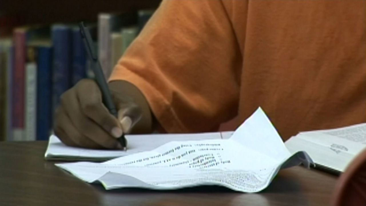 City libraries spared budget cuts, mayor says