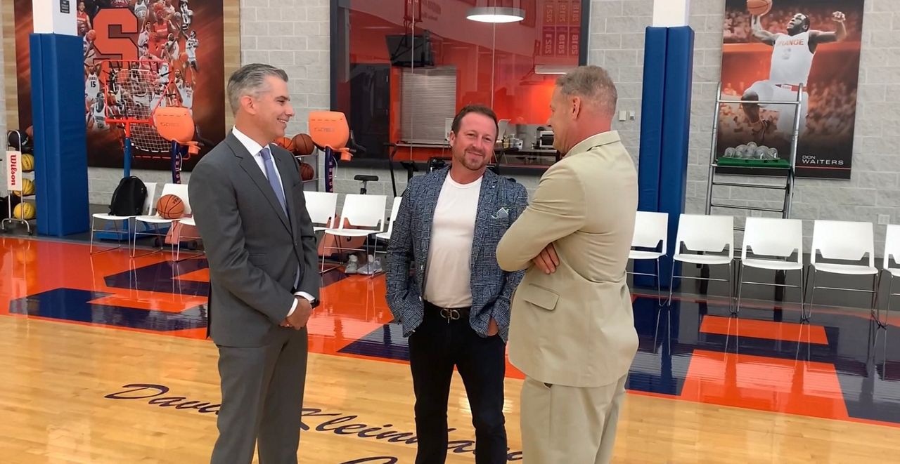 SU fan duo introduces 315 Foundation for SU Athletics, CNY