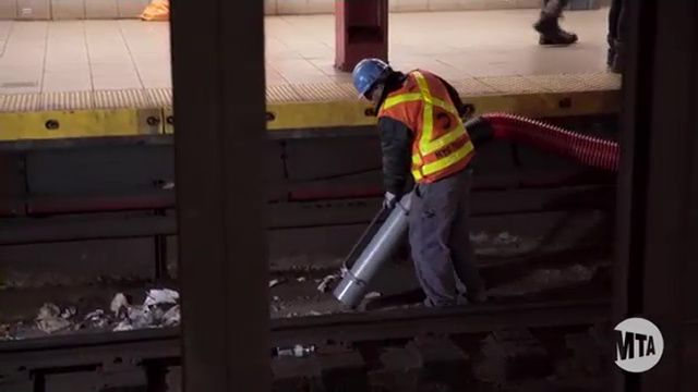 MTA Tests Portable Vacuums in Effort to Better Clear Subway Tracks
