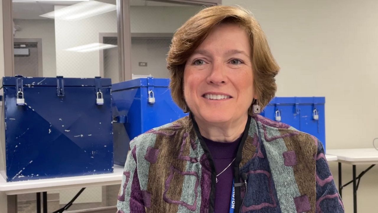 Lexington welcomes first female county clerk