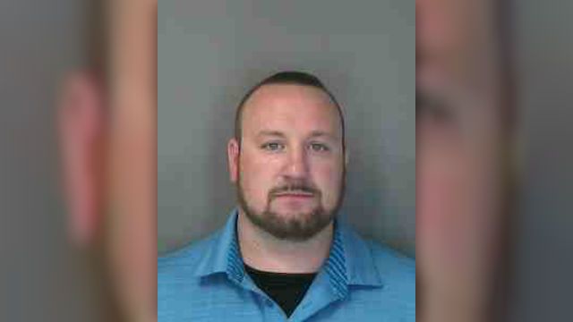 Man accused of pointing gun at Lake George bar bouncer