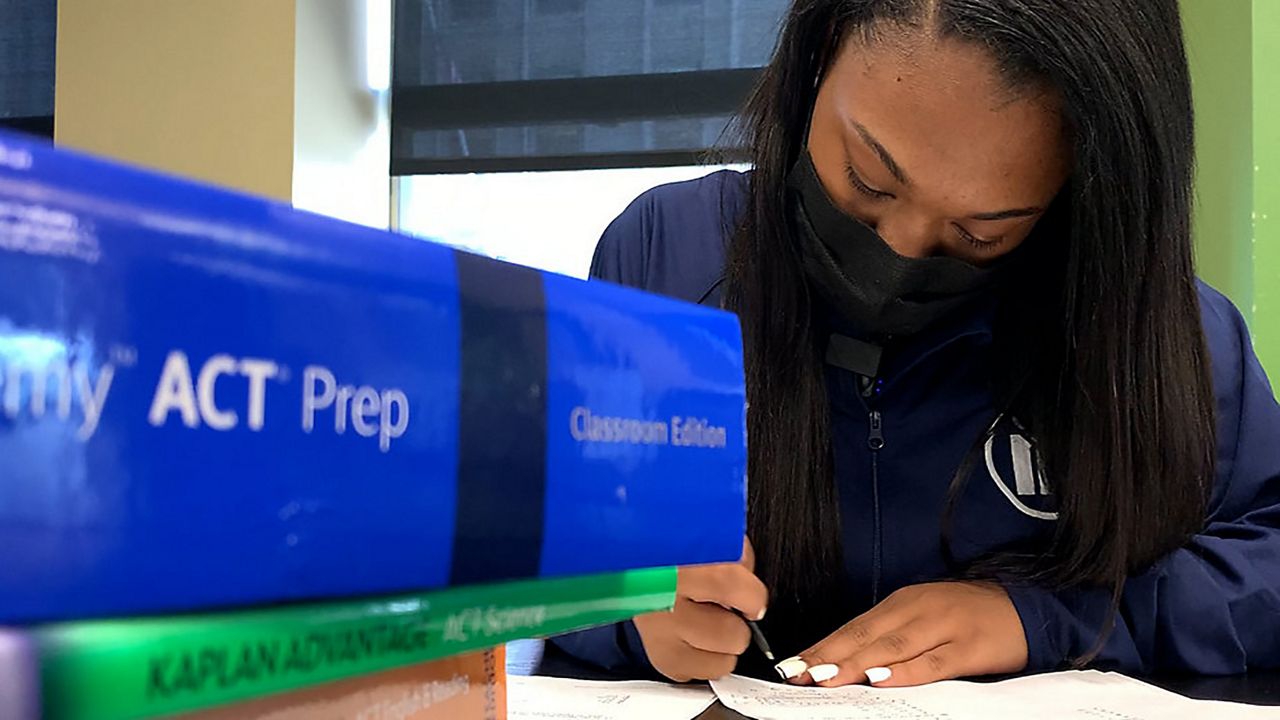 Nonprofit helps pave path to college for low-income students