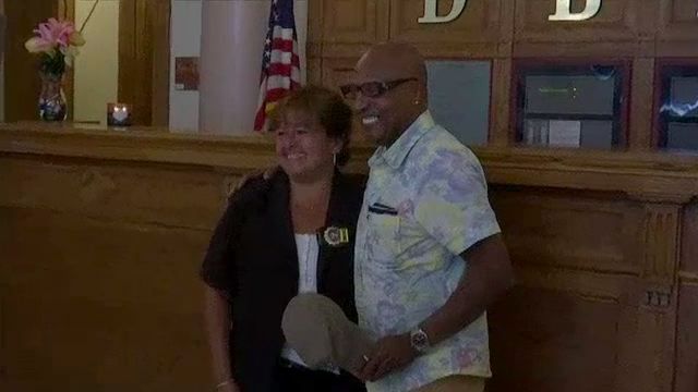 Legendary Singer Antone Tavares Finally Thanks Bronx Police Officers ...