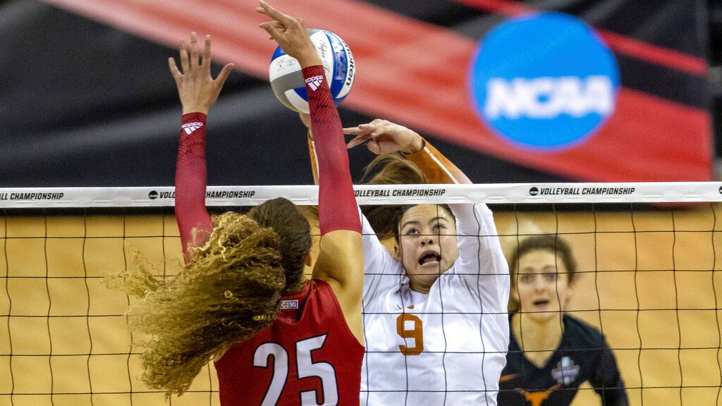 3 Hawaii-born players win women's volleyball national title