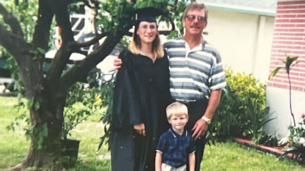 Paramedics fired after mistakenly declaring man dead