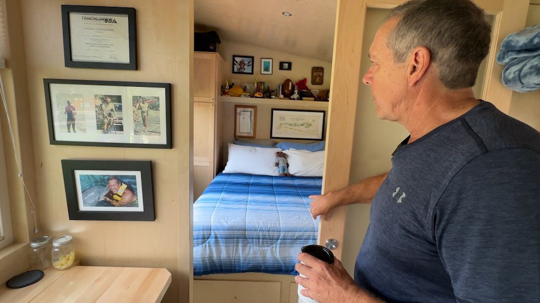 Hurricane Ian survivor rebuilds life in Tampa tiny home