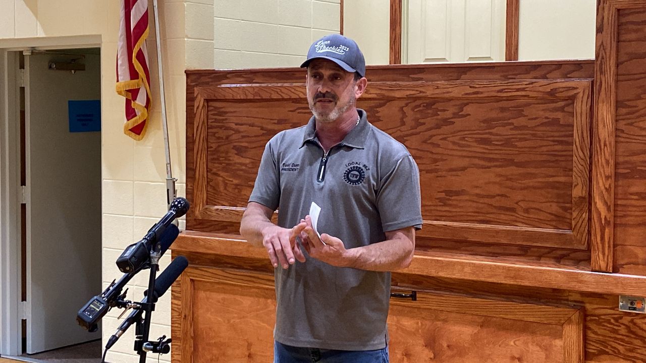 Louisville UAW president discusses tentative Ford agreement