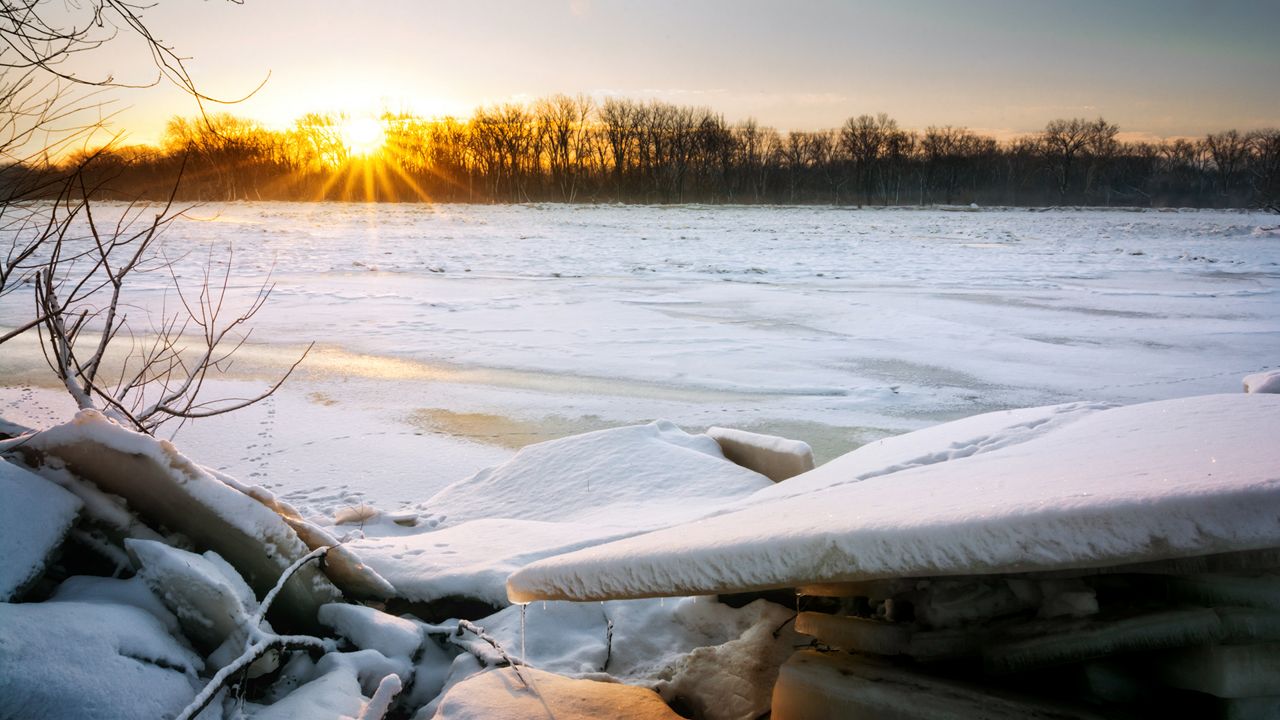Watch Now: Snow and Ice on the Way To Ohio