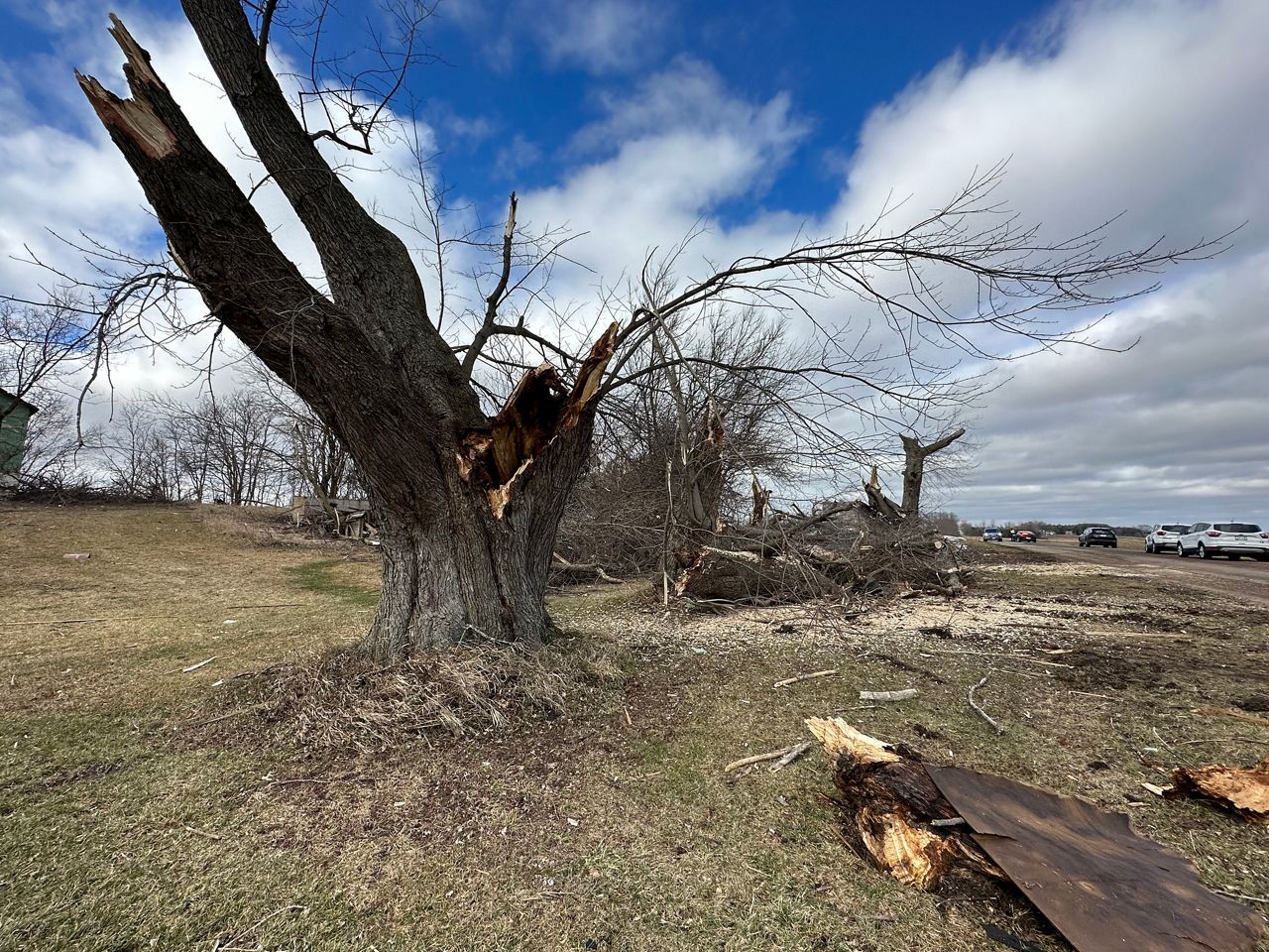 PHOTOS: Tornadoes damage parts of southern Wisconsin