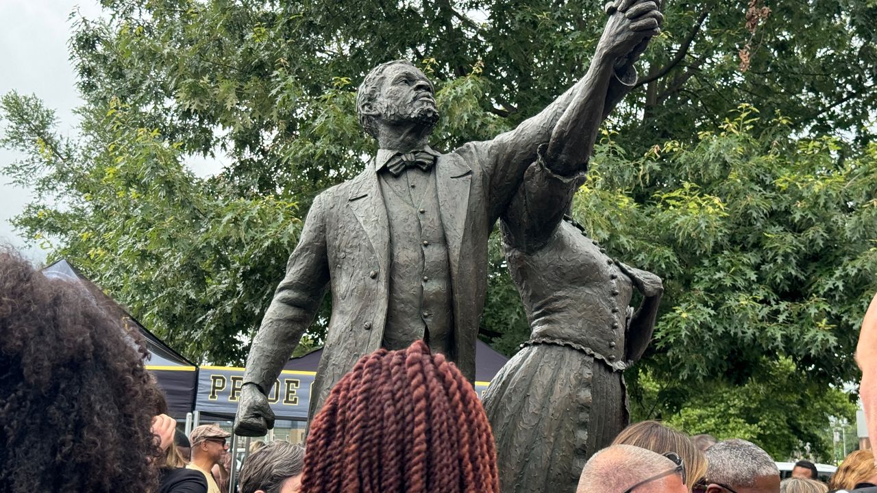 Kentucky underground railroad statue