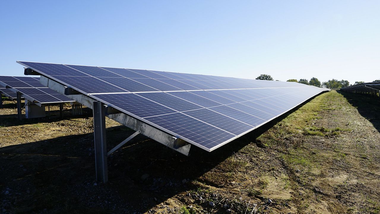 Toyota Kentucky unveils 30-acre solar field
