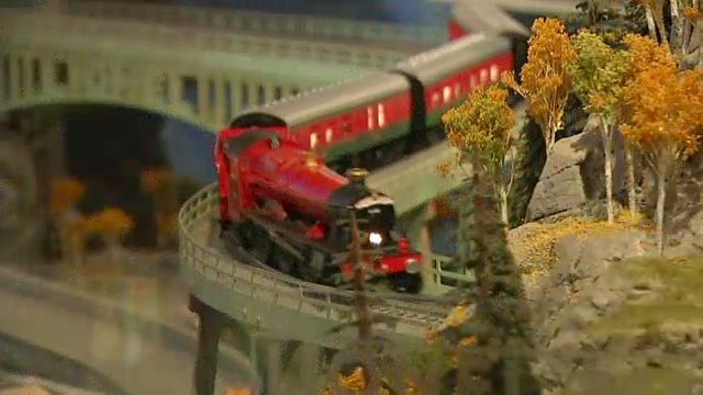 Annual Holiday Train Show Arrives at Grand Central