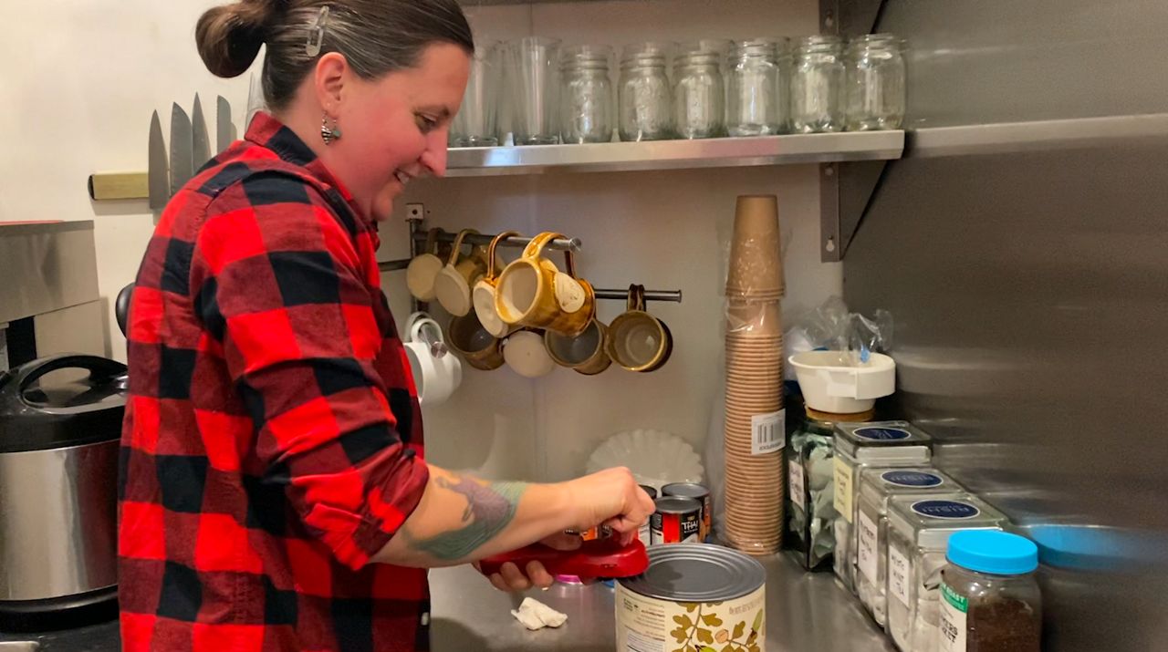 Milwaukee pay-what-you-can café combating food insecurity