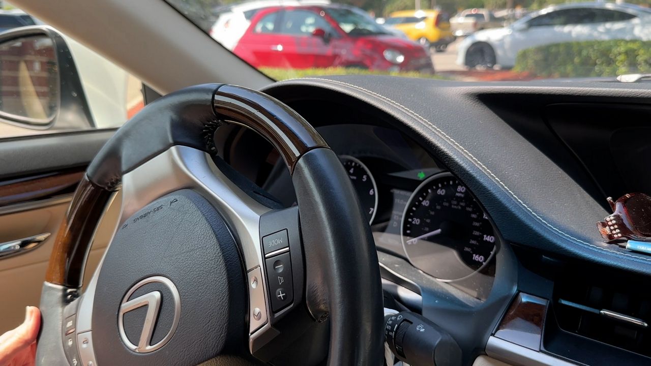 Tampa driver frustrated by others not using their signals