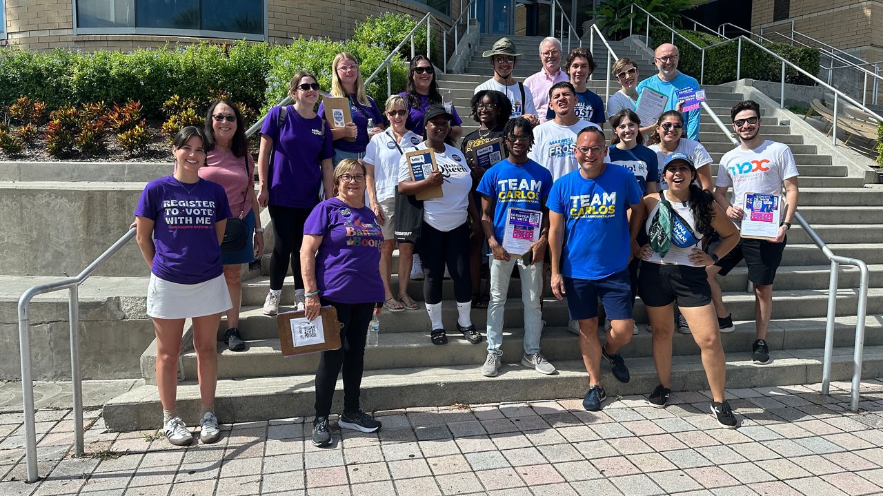 UCF freshmen register to vote amid new restrictive policies