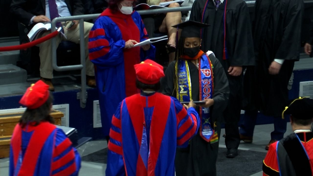 UD grad establishes makeup business through engineering