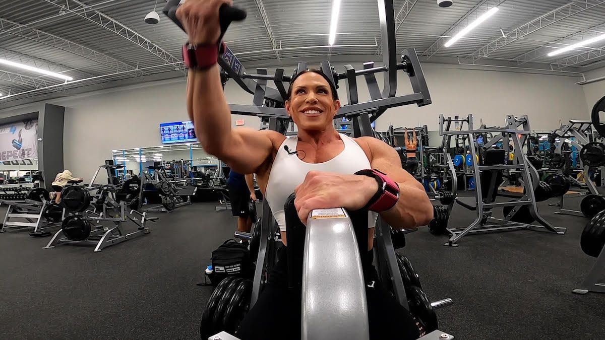 Melbourne woman taking on bodybuilding with a smile