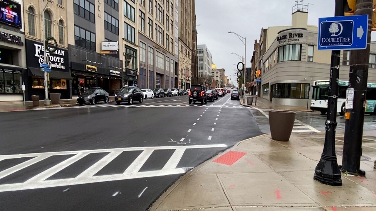 Utica gives 'Complete Streets' trial a try