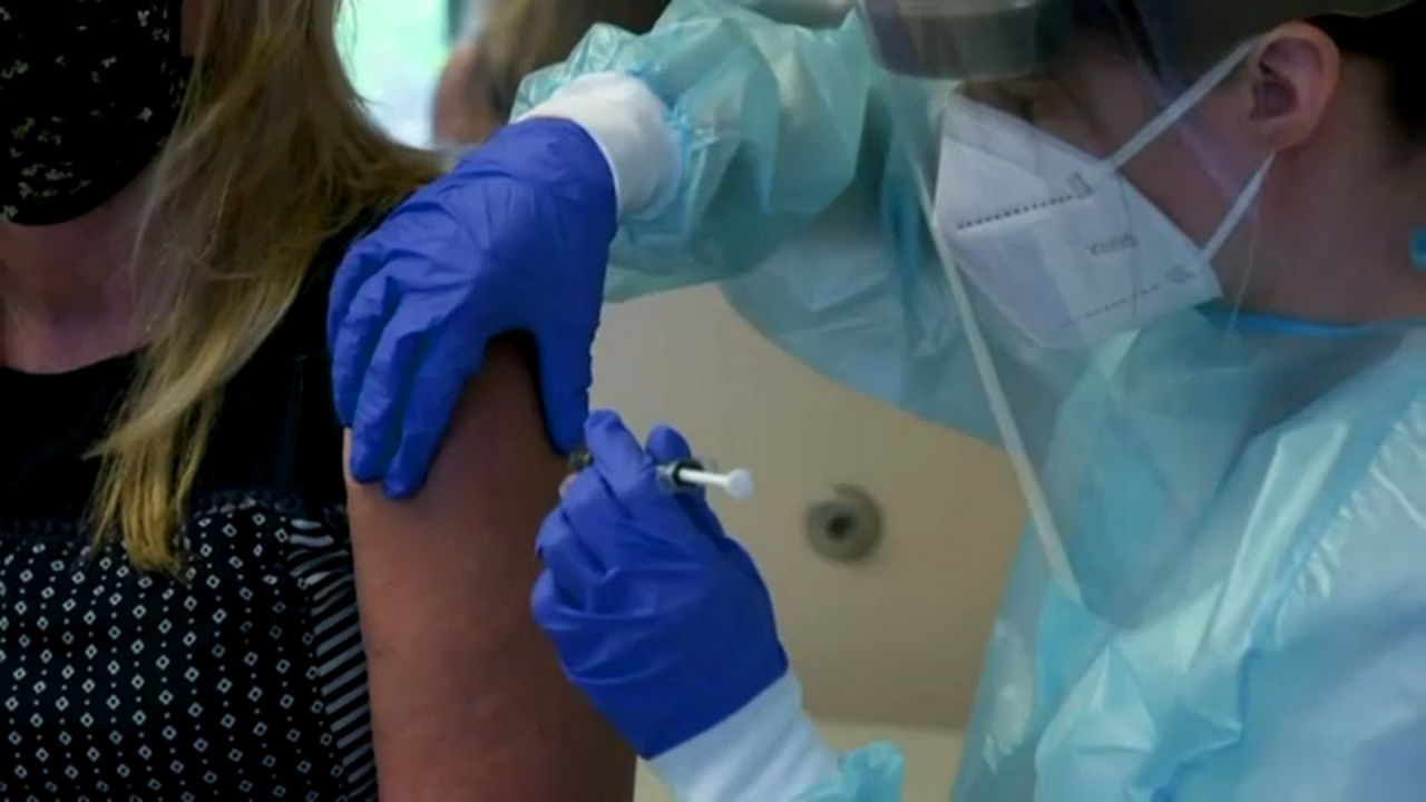 More Wisconsin Healthcare Workers Receiving Vaccination Training
