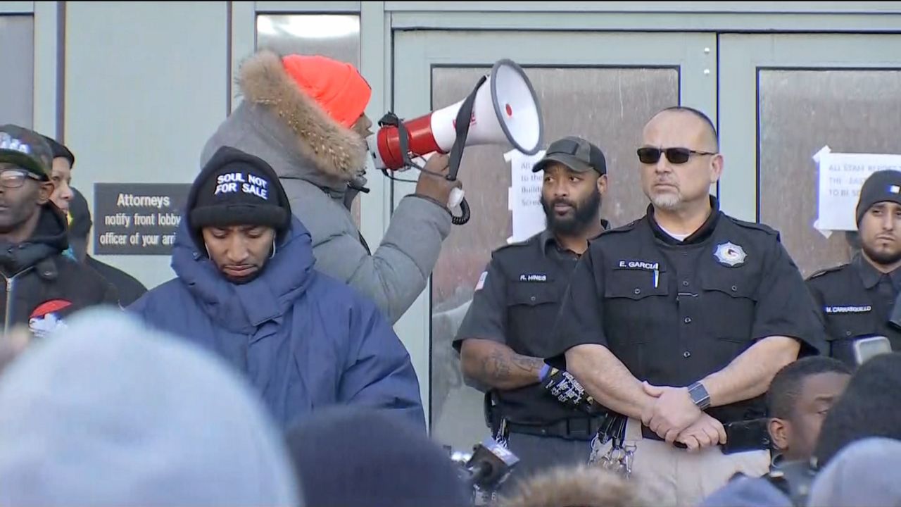 Reporters and Demonstrators Peppered Sprayed at Protest Over Lack of ...